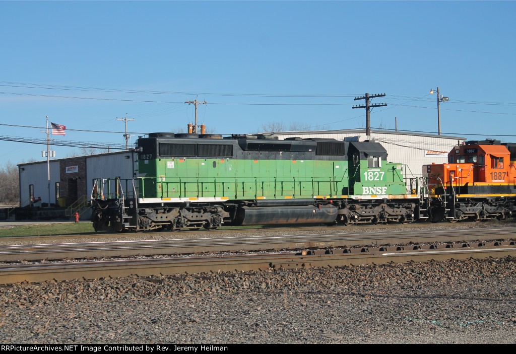 BNSF 1827 (2)